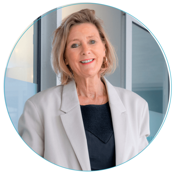 CrySalon min110 in Noordwijk een initiatief van Corien van Rijn